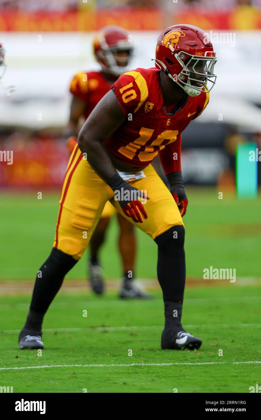 LOS ANGELES, CA - SEPTEMBER 02: USC Trojans defensive end Jamil ...