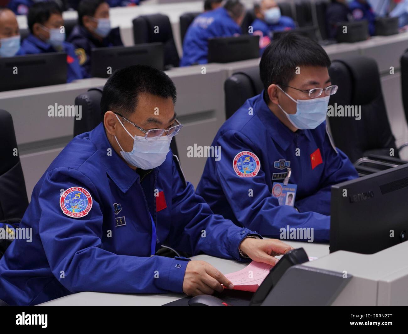 221130 -- JIUQUAN, Nov. 30, 2022 -- Technical personnel monitor China s ...