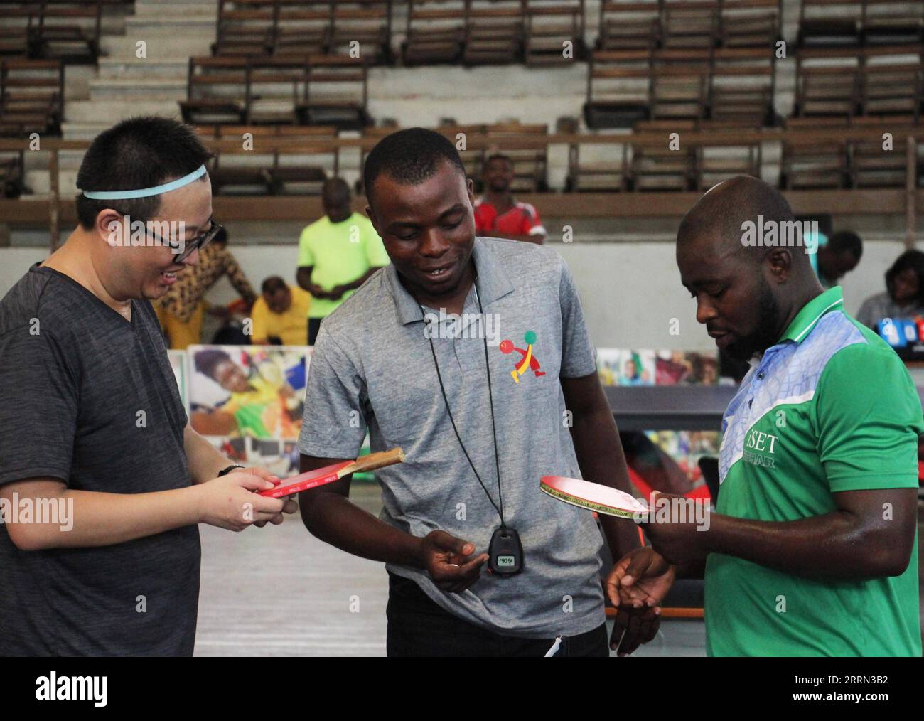 Spbenin cotoou table hi-res stock photography and images - Alamy
