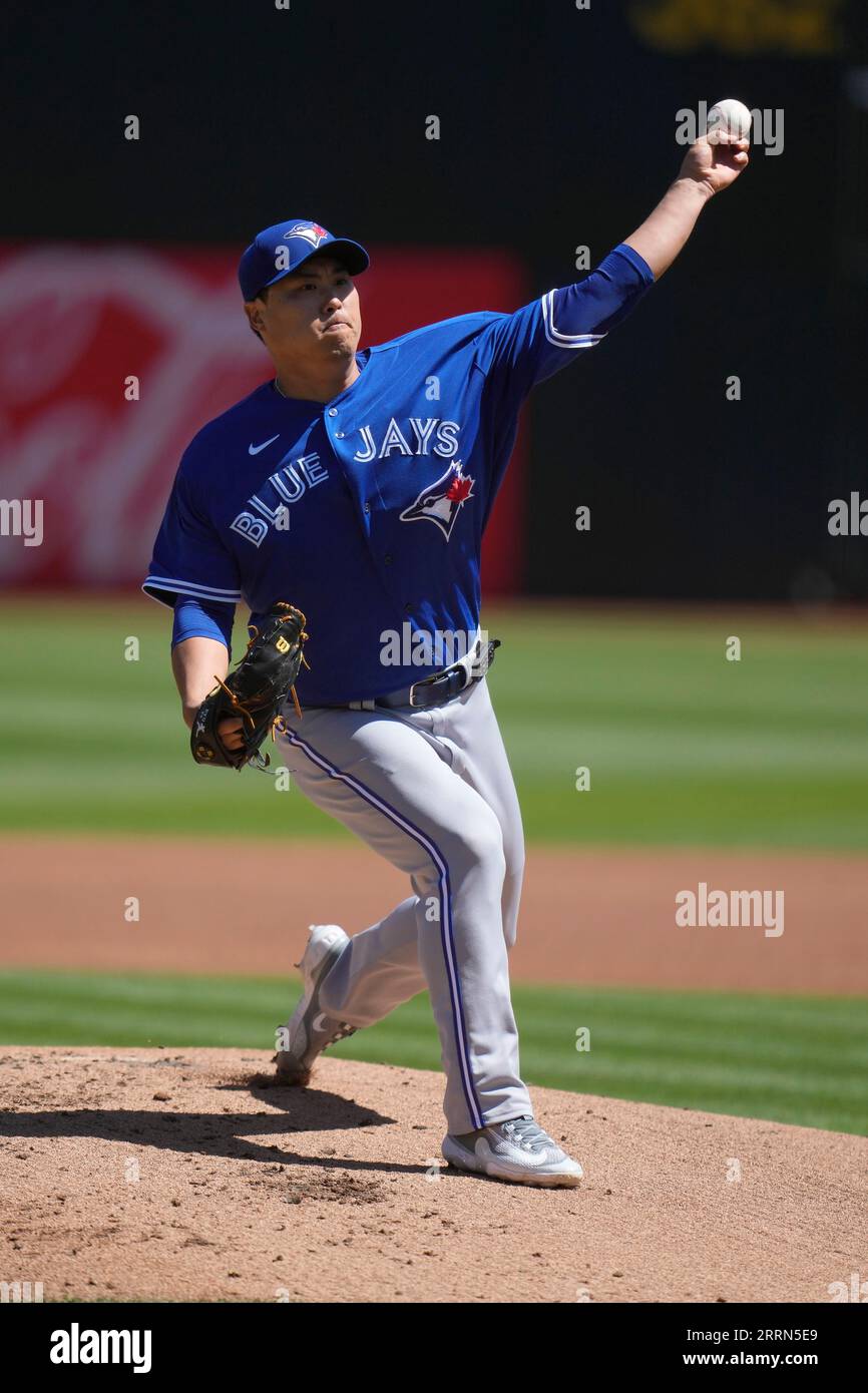 Toronto Blue Jays pitcher Hyun Jin Ryu during a baseball game against ...