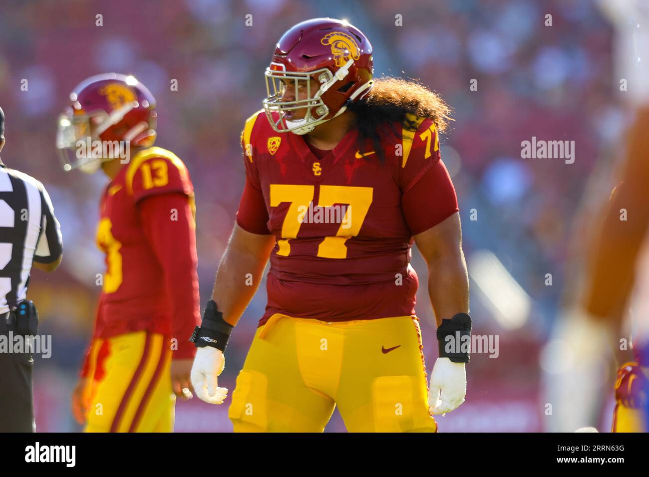 LOS ANGELES, CA - AUGUST 26: USC Trojans offensive lineman Alani Noa ...