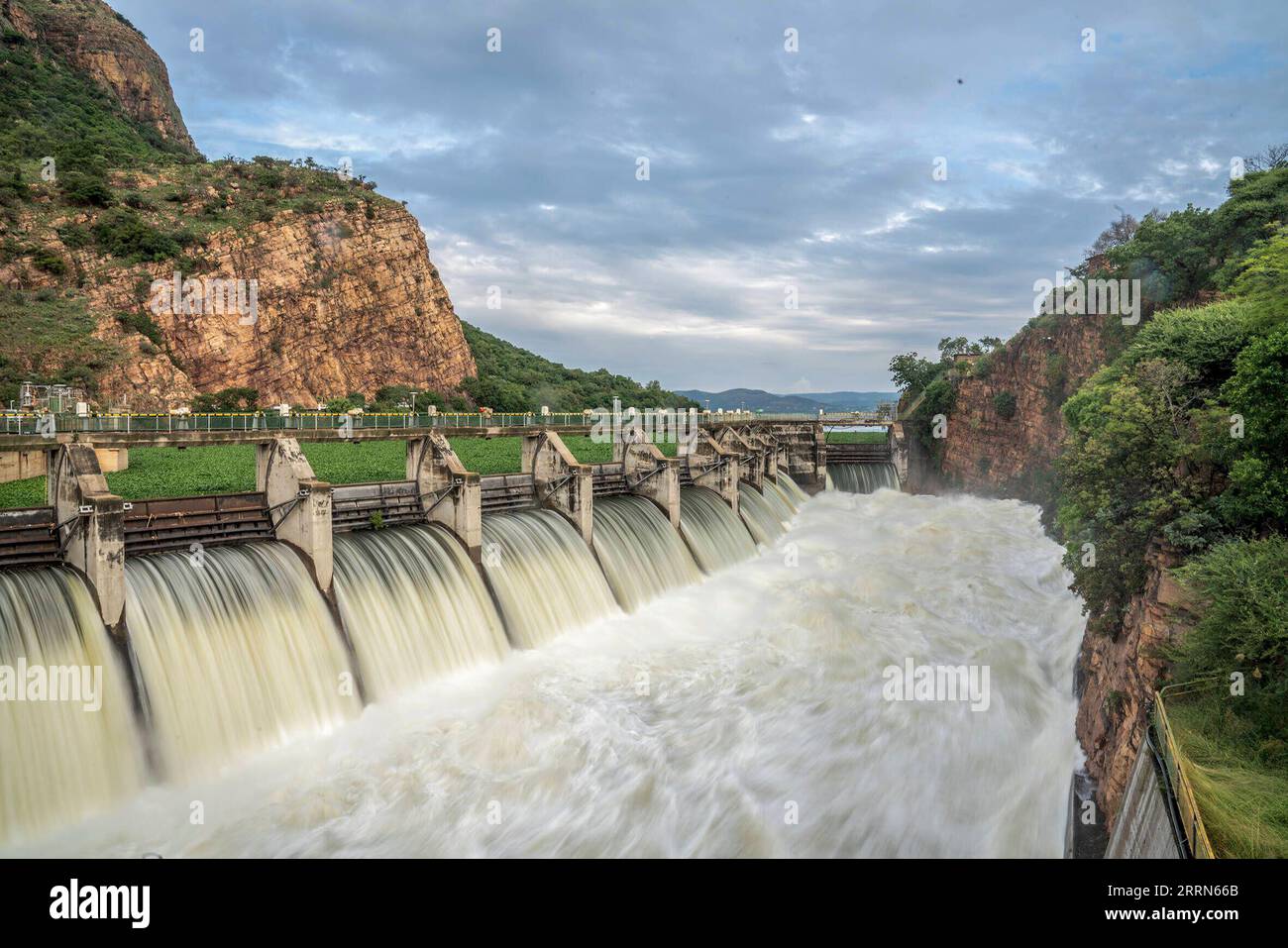 Hartbeespoort dam hi-res stock photography and images - Alamy