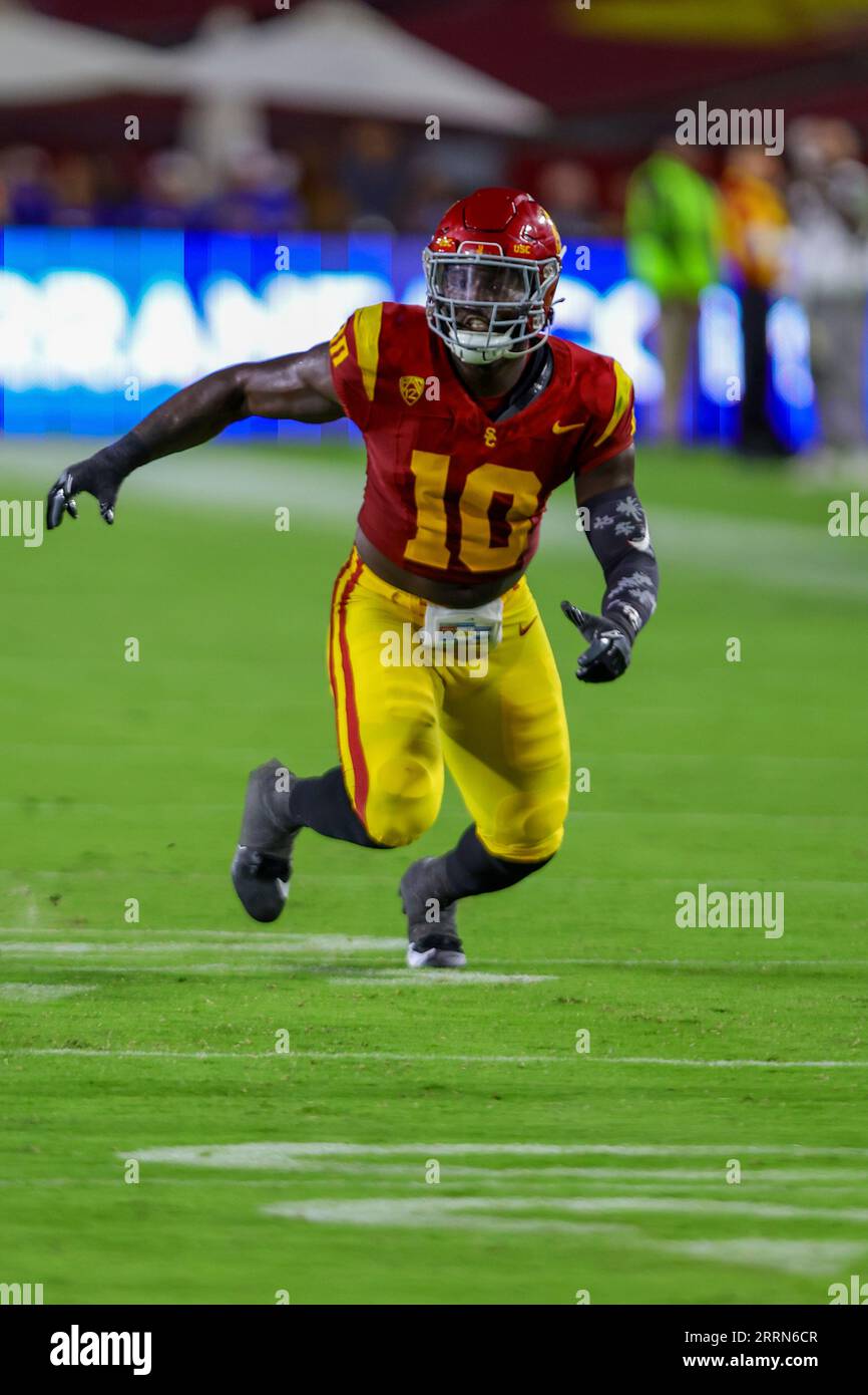 LOS ANGELES, CA - AUGUST 26: USC Trojans defensive end Jamil Muhammad ...