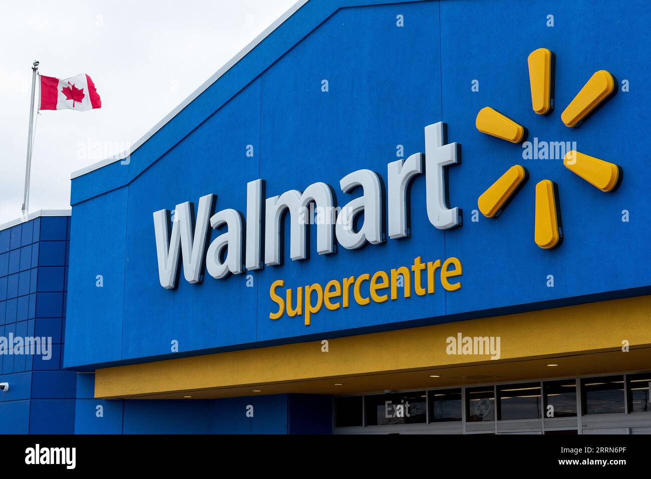 Walmart canada logo hi-res stock photography and images - Alamy