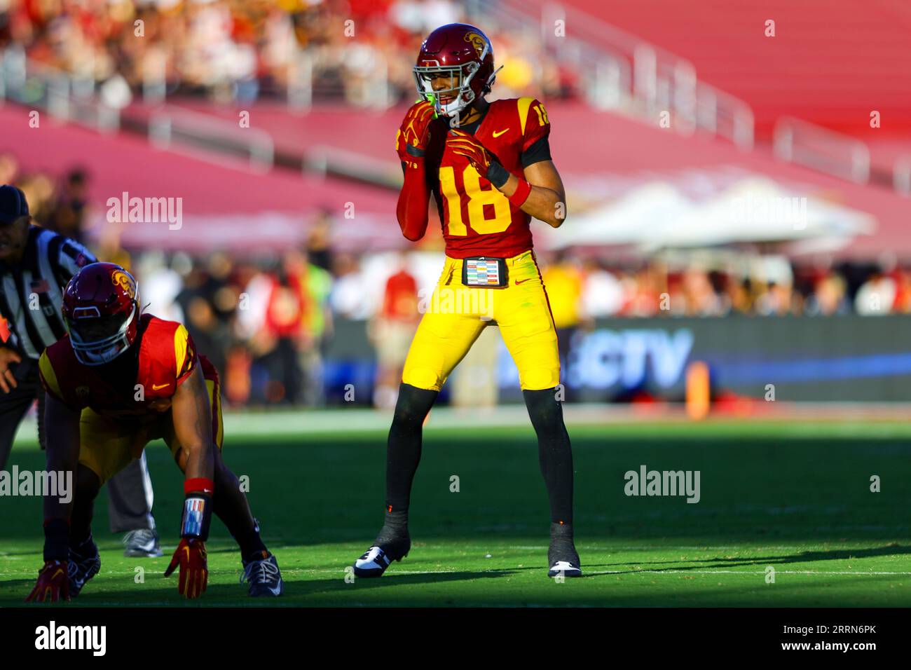LOS ANGELES, CA - AUGUST 26: USC Trojans linebacker Eric Gentry (18 ...