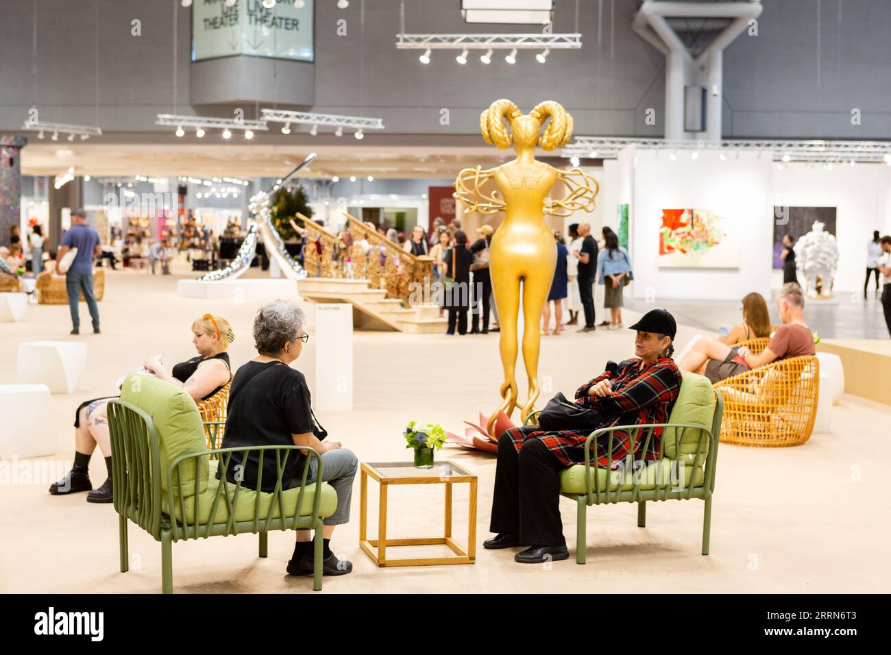 Armory art show ny hi-res stock photography and images - Alamy