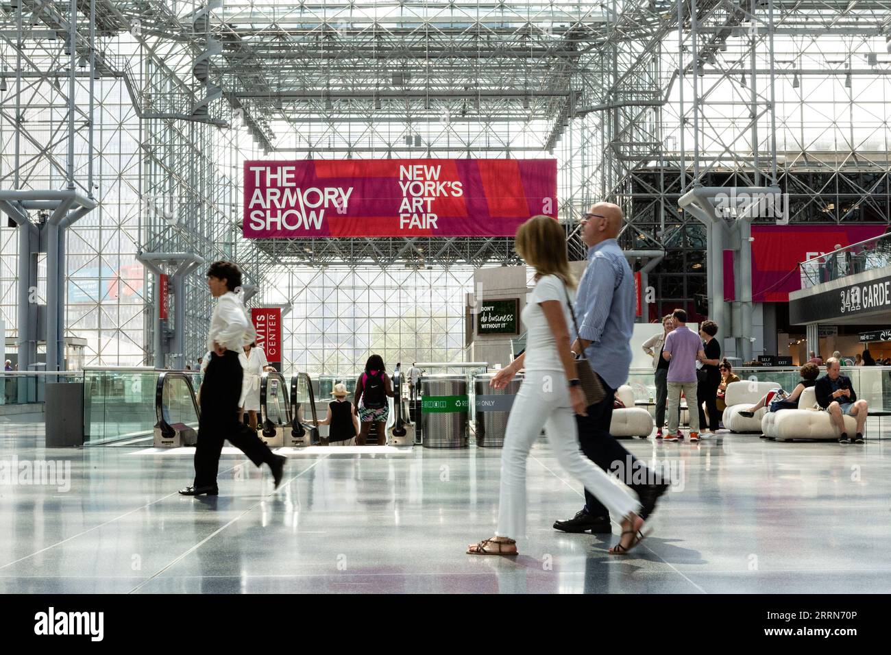 Armory art show ny hi-res stock photography and images - Alamy