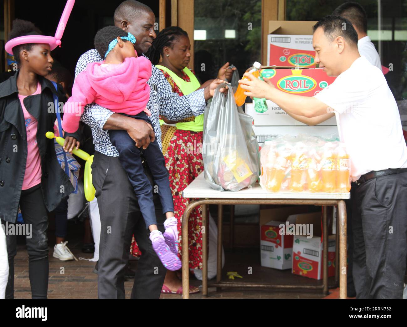Zimbabwean children hi-res stock photography and images - Alamy