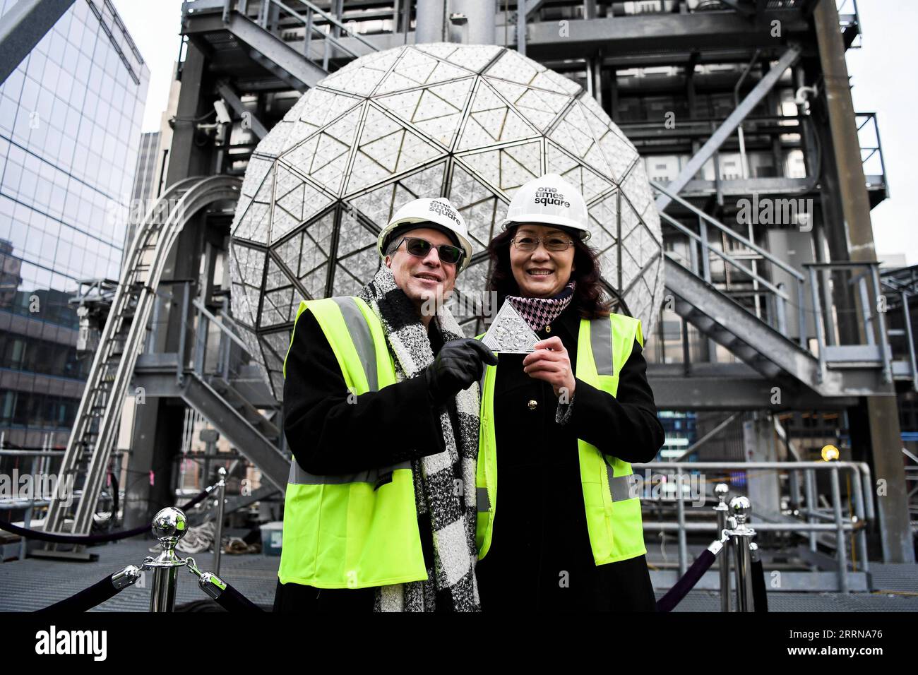 Countdown entertainment hi-res stock photography and images - Alamy