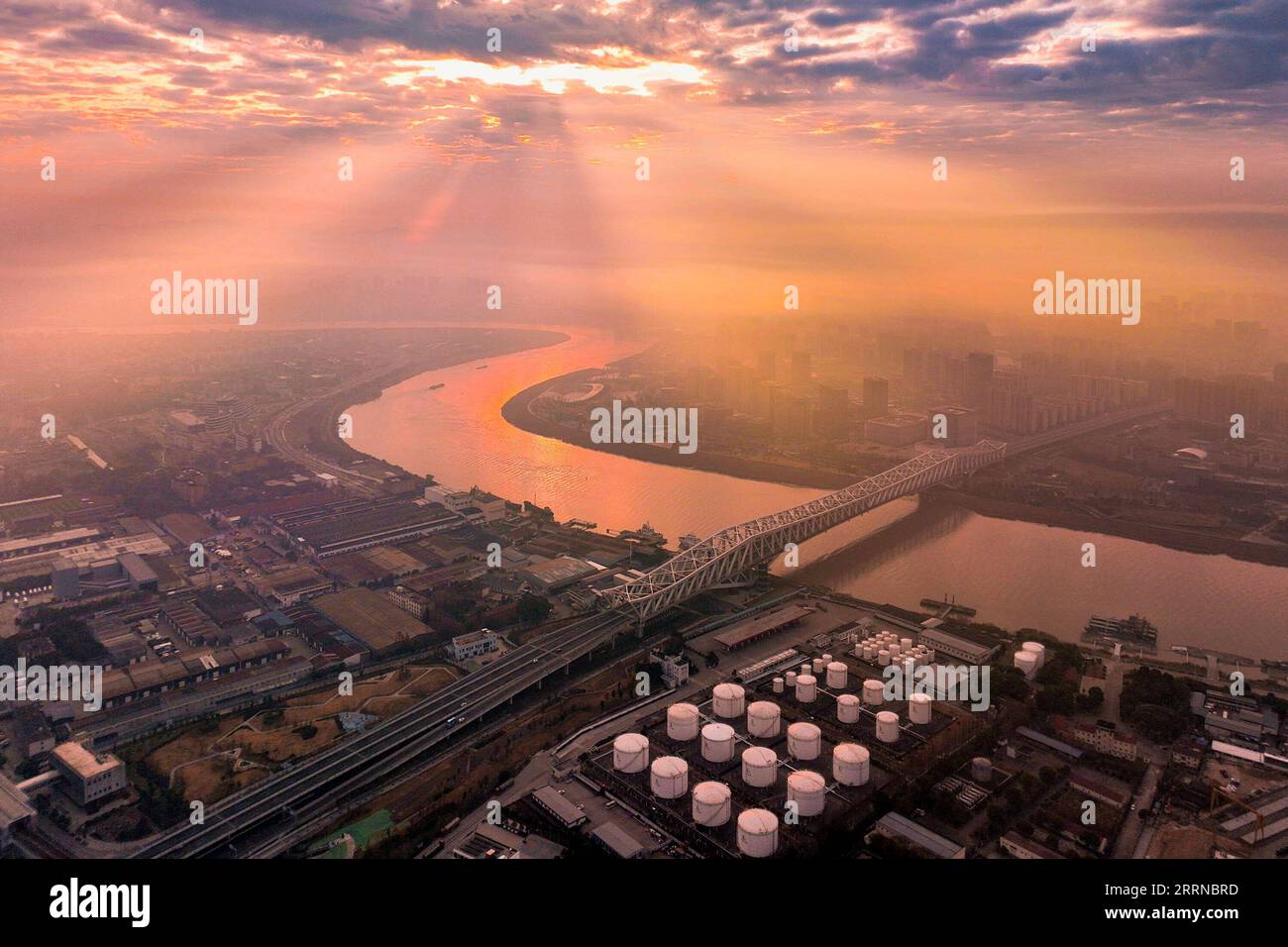 Yongjiang hi-res stock photography and images - Alamy