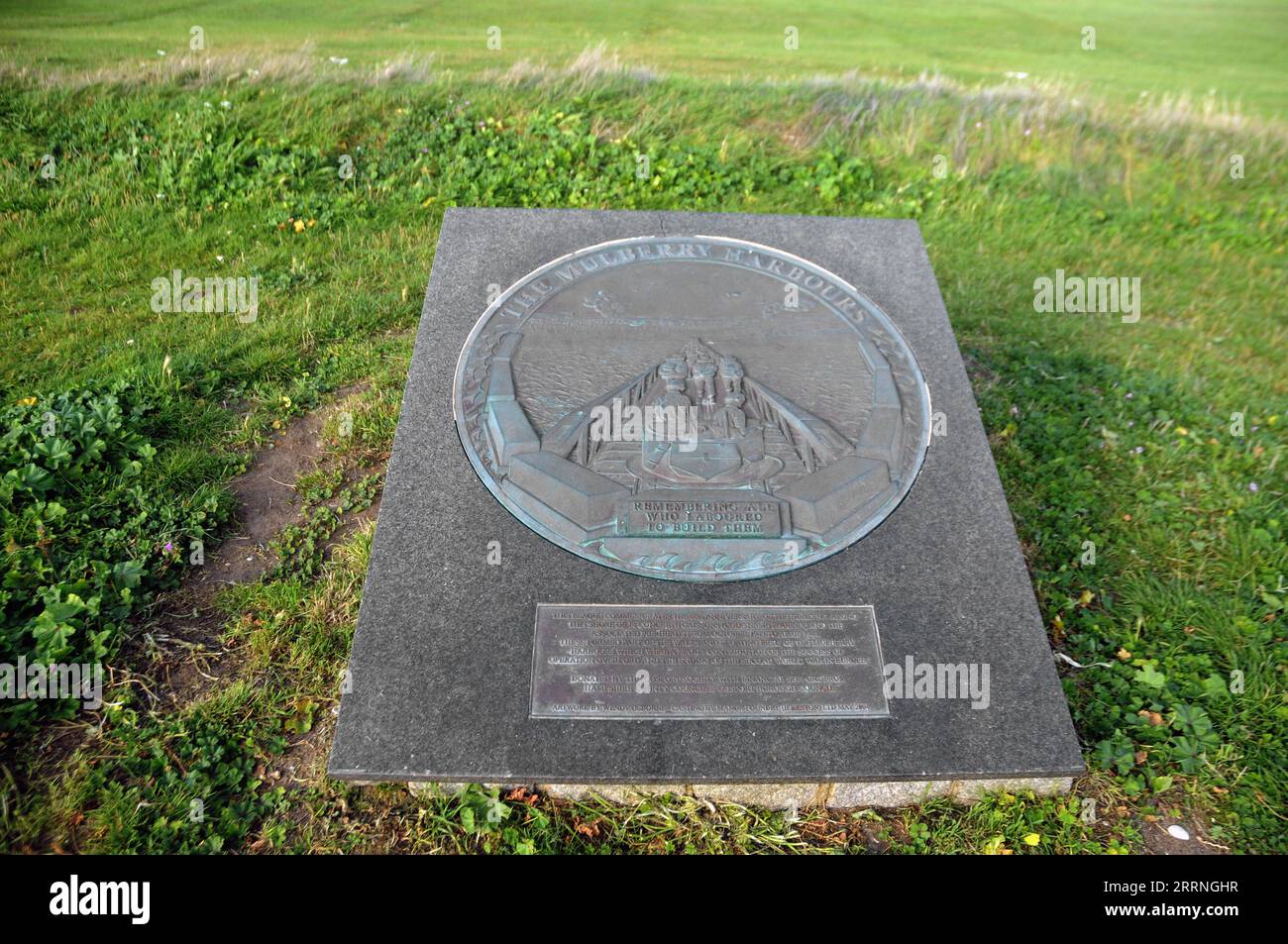 MULBERRY HARBOUR MEMORIAL, STOKES BAY, GOSPORT PIC MIKE WALKER 2023 ...