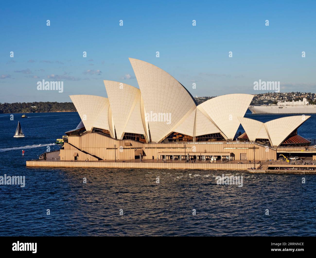 Sydney Australia / The Sydney Opera House in warm afternoon sunshine ...