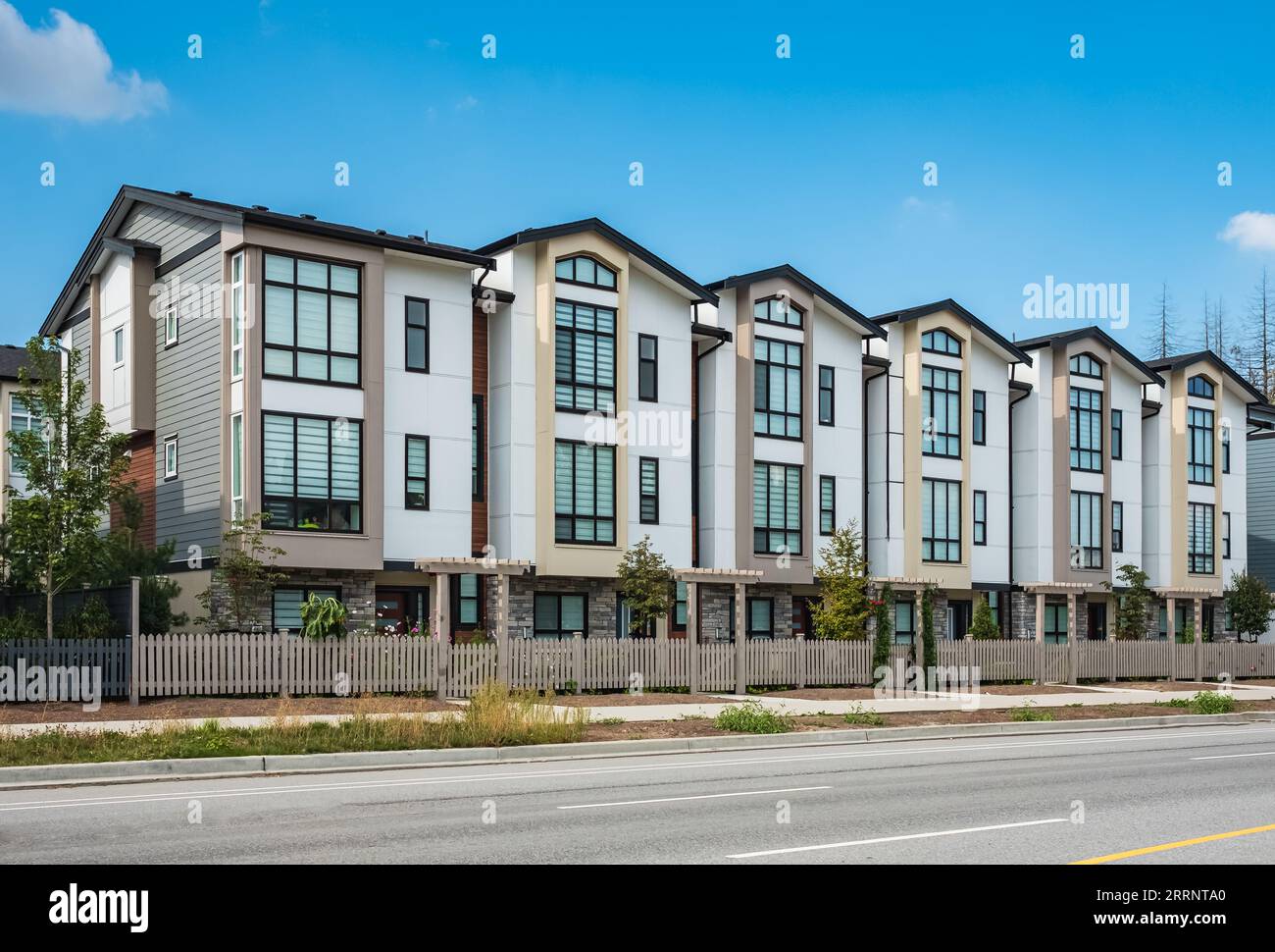 Low rise development hi-res stock photography and images - Alamy