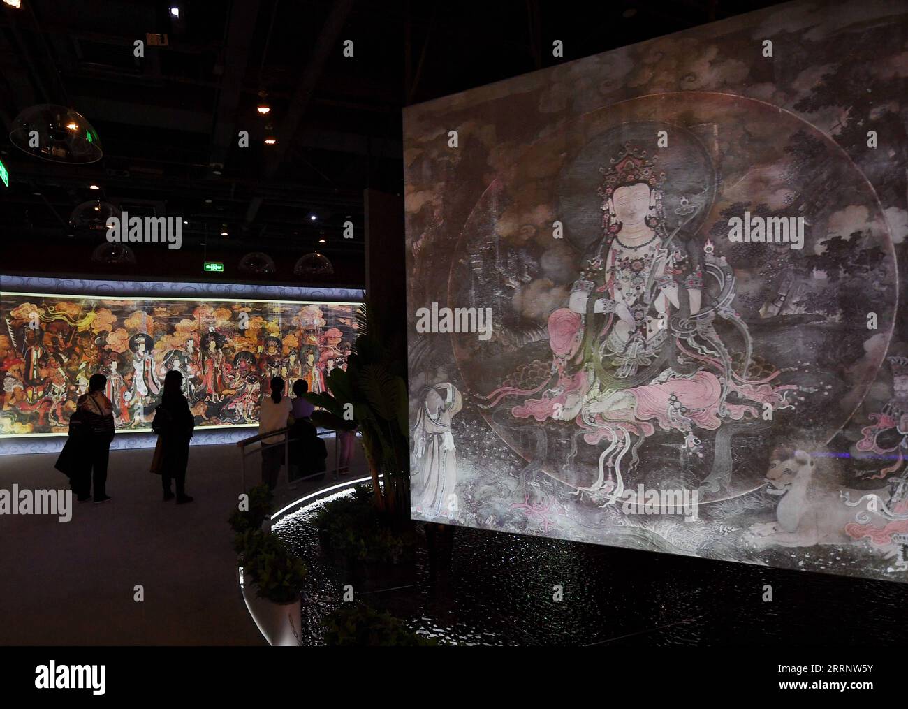 Fahai temple hi-res stock photography and images - Alamy