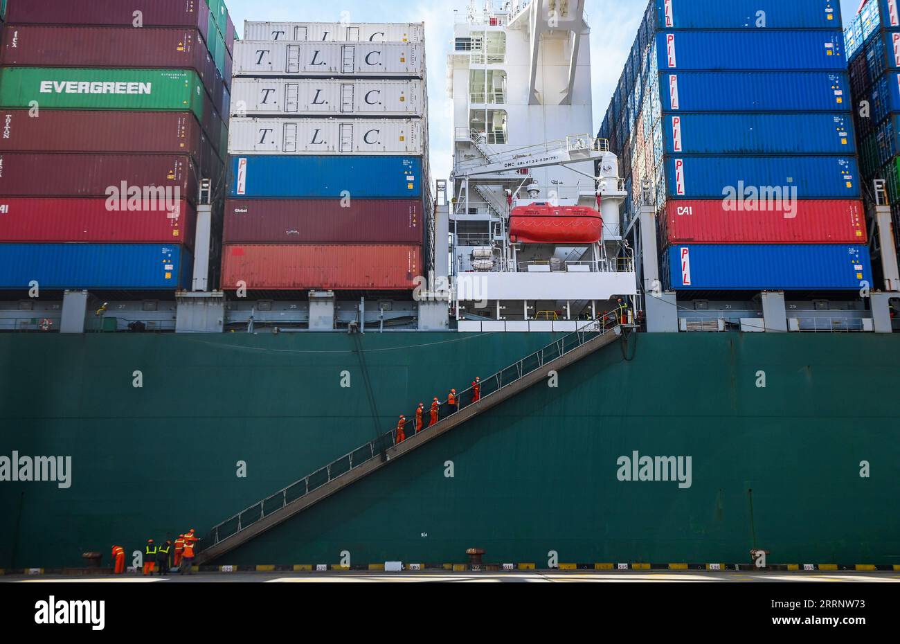Dapukou container terminal hi-res stock photography and images - Alamy