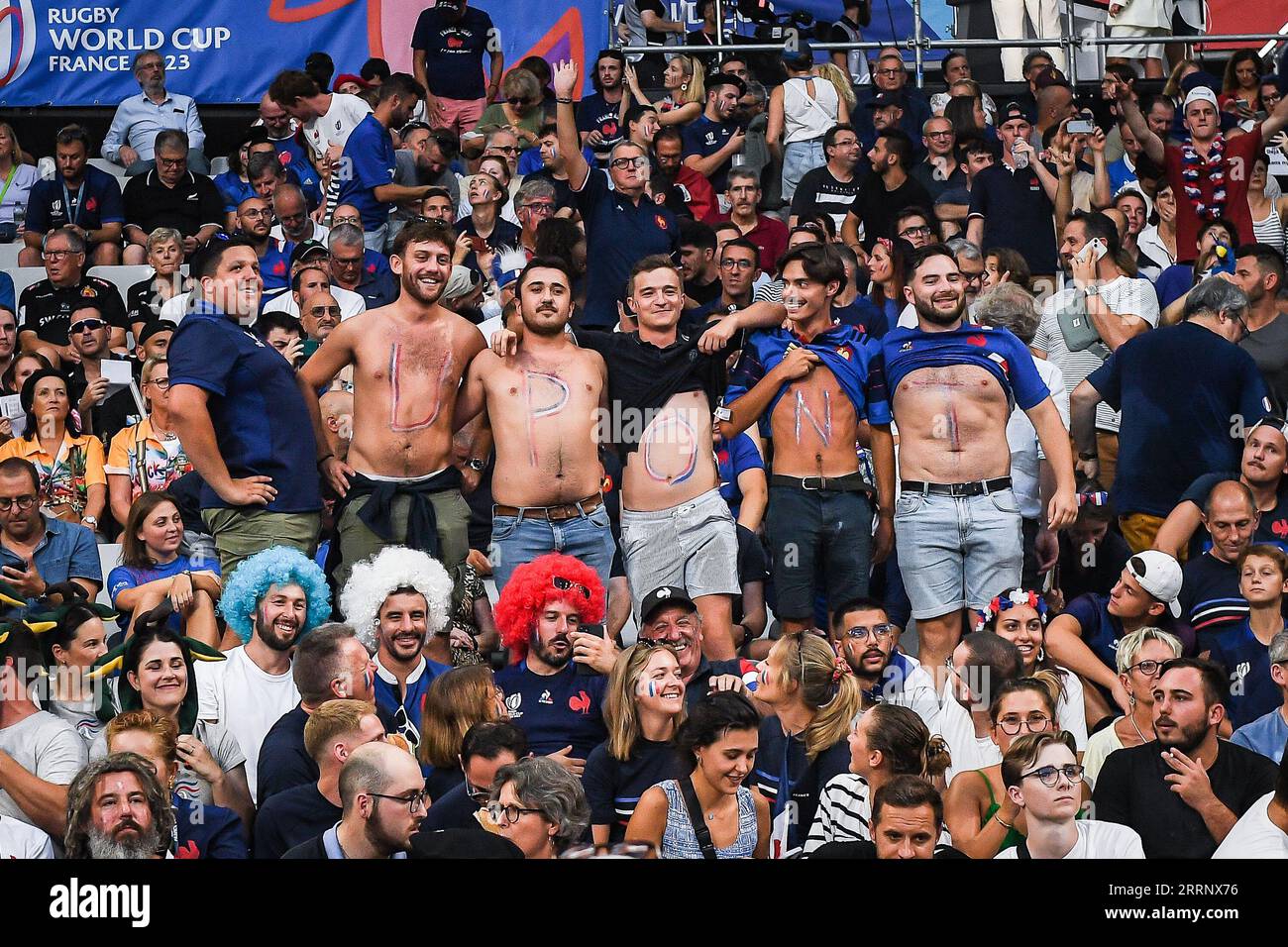 French rugby captain hi-res stock photography and images - Alamy
