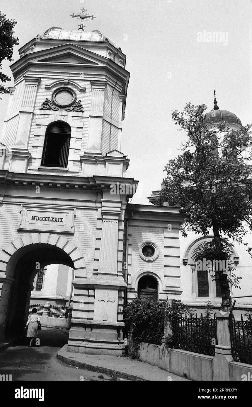 Turn of the century structure Black and White Stock Photos & Images - Alamy