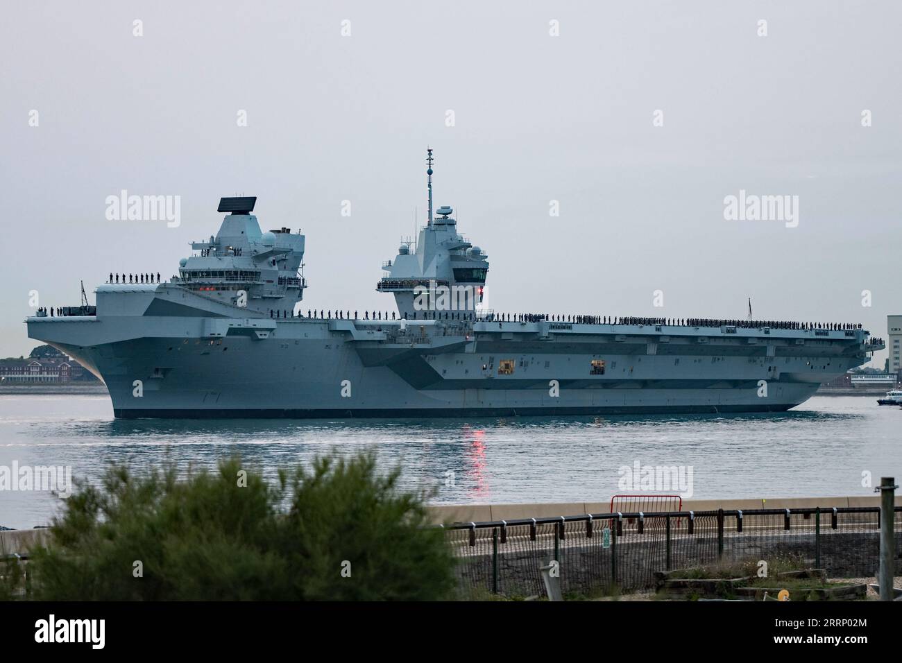 Evening departure for HMS Queen Elizabeth (R08) on the 8th September ...