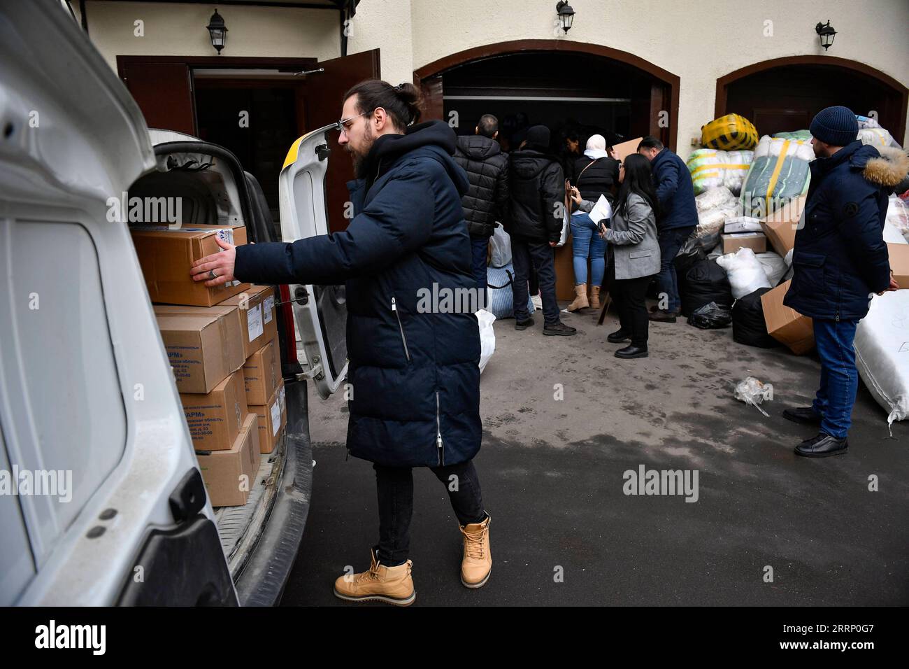 Syria earthquake humanitarian hi-res stock photography and images - Alamy