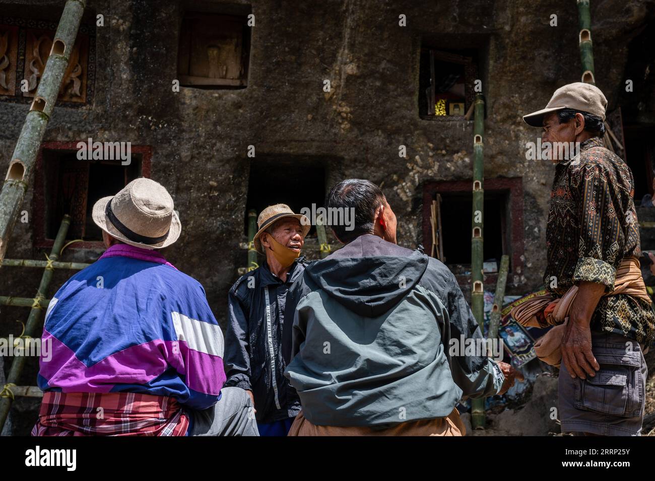 North Toraja, Indonesia. 02nd Sep, 2023. Family members visit the ...
