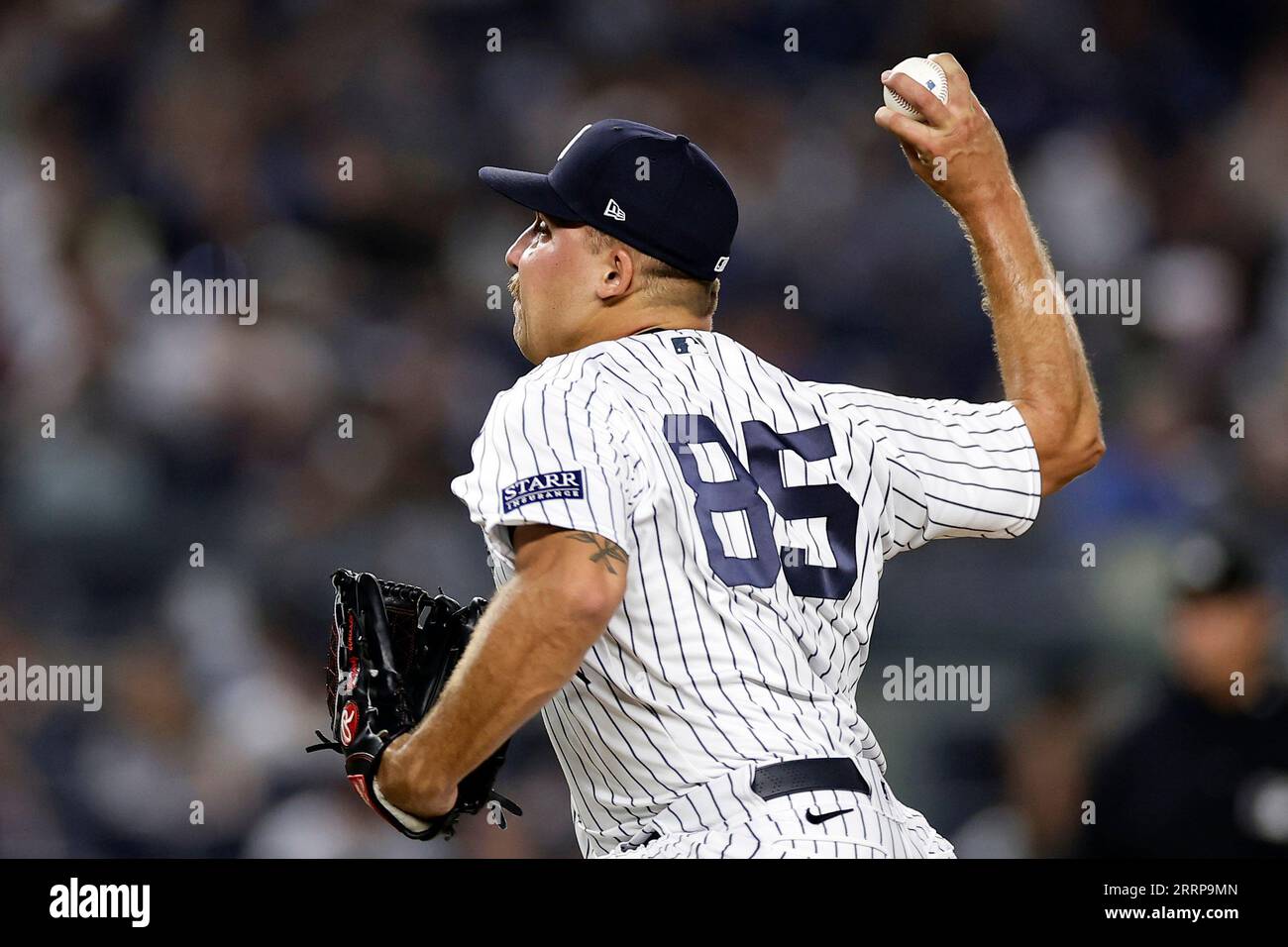 New York Yankees pitcher Greg Weissert (85) pitches against the ...