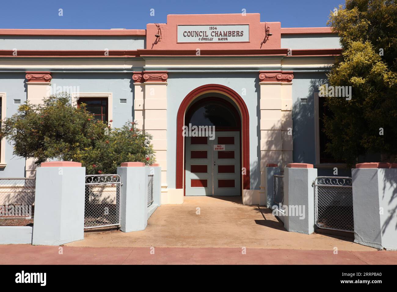 Nyngan town hall hi-res stock photography and images - Alamy