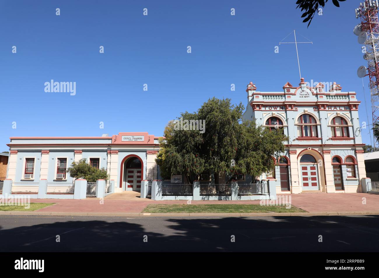 Nyngan town hall hi-res stock photography and images - Alamy