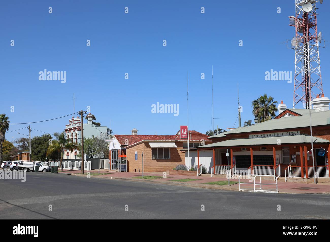 Nyngan town hall hi-res stock photography and images - Alamy
