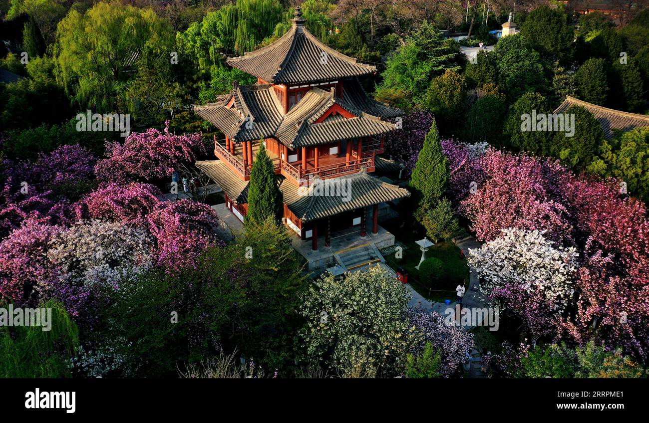 230401 -- XI AN, April 1, 2023 -- This aerial photo taken on March 31 ...