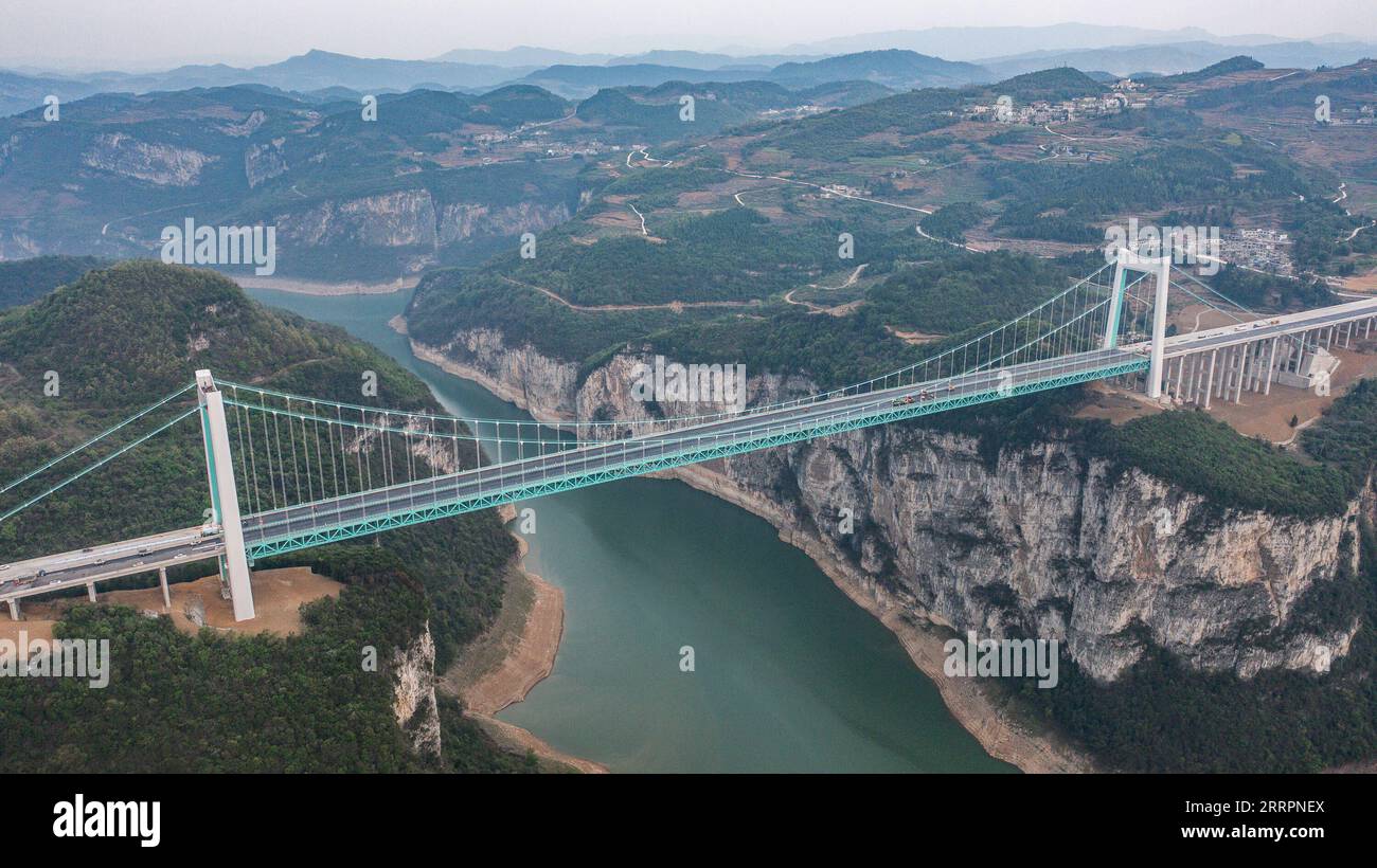 230404 -- JINSHA, April 4, 2023 -- This aerial photo taken on April 3 ...