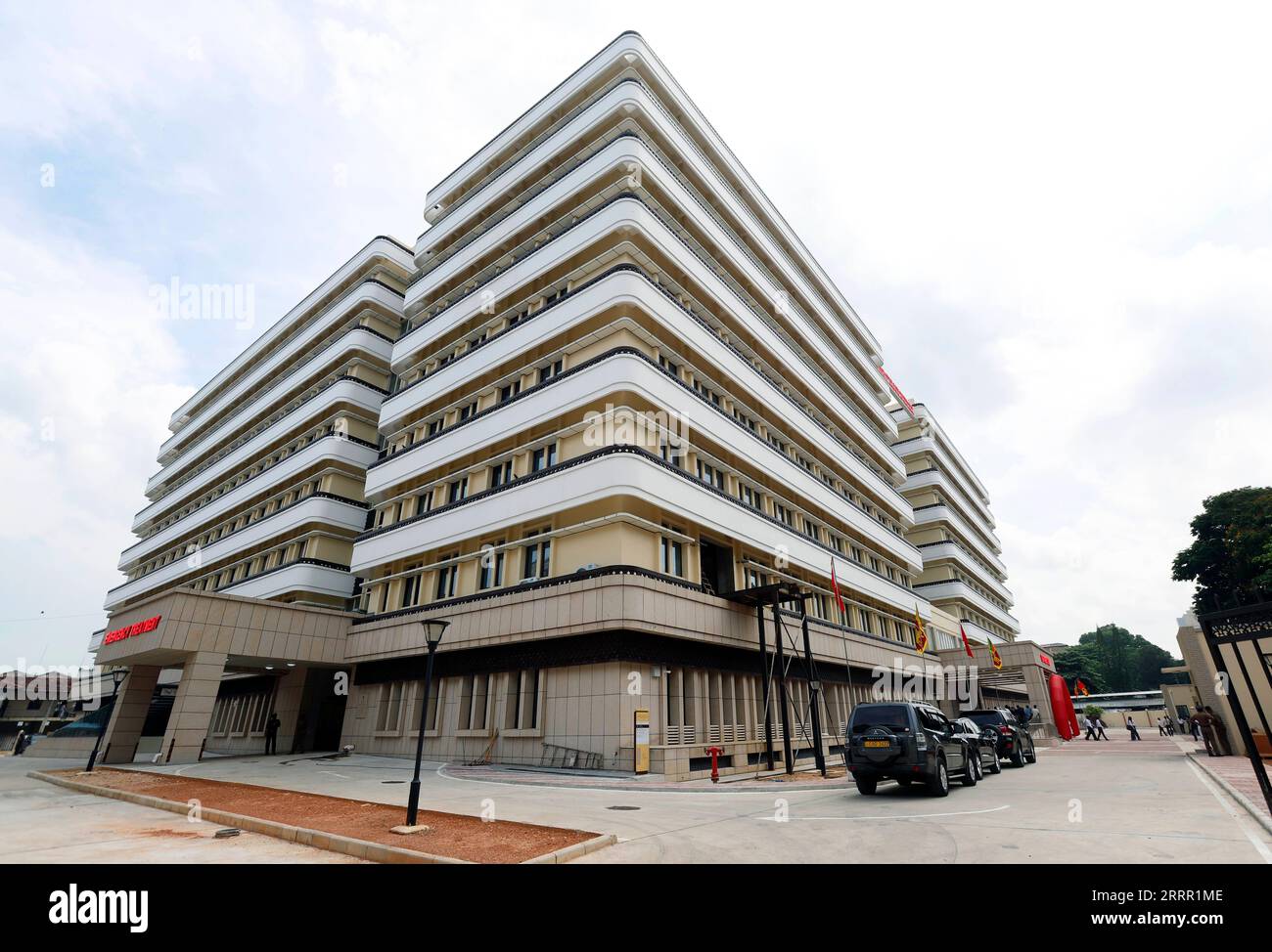 230425 -- COLOMBO, April 25, 2023 -- This photo taken on April 25, 2023 ...