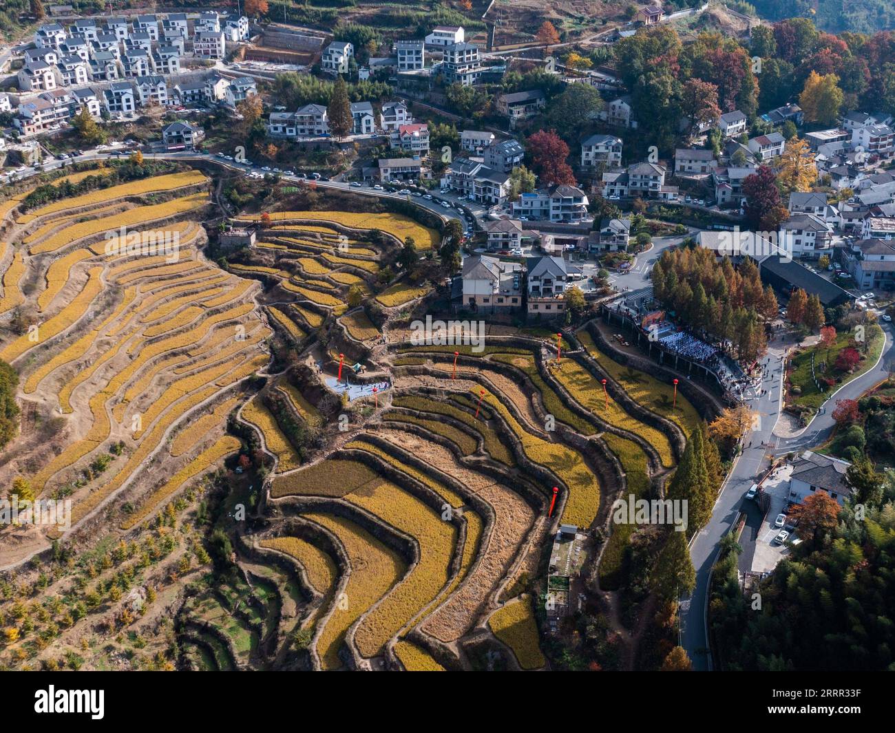 230427 -- HANGZHOU, April 27, 2023 -- This aerial photo taken on Nov. 5 ...