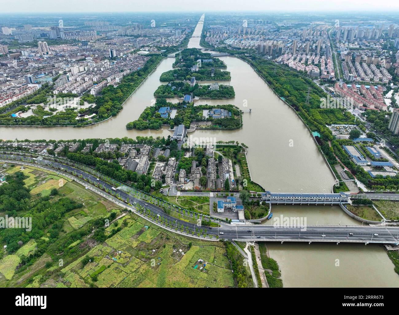 South north waterway china hi-res stock photography and images - Alamy