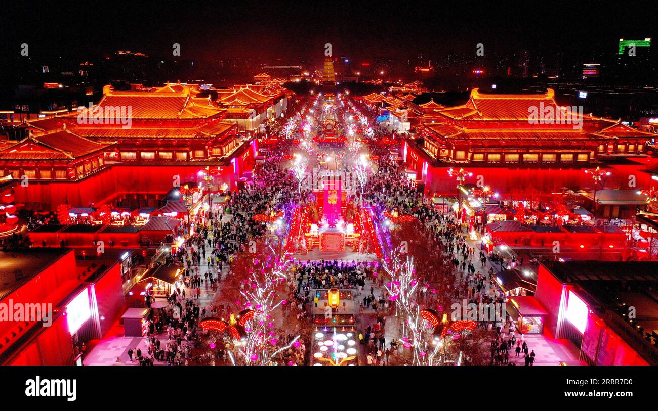 Grand tang dynasty everbright city hi-res stock photography and images ...