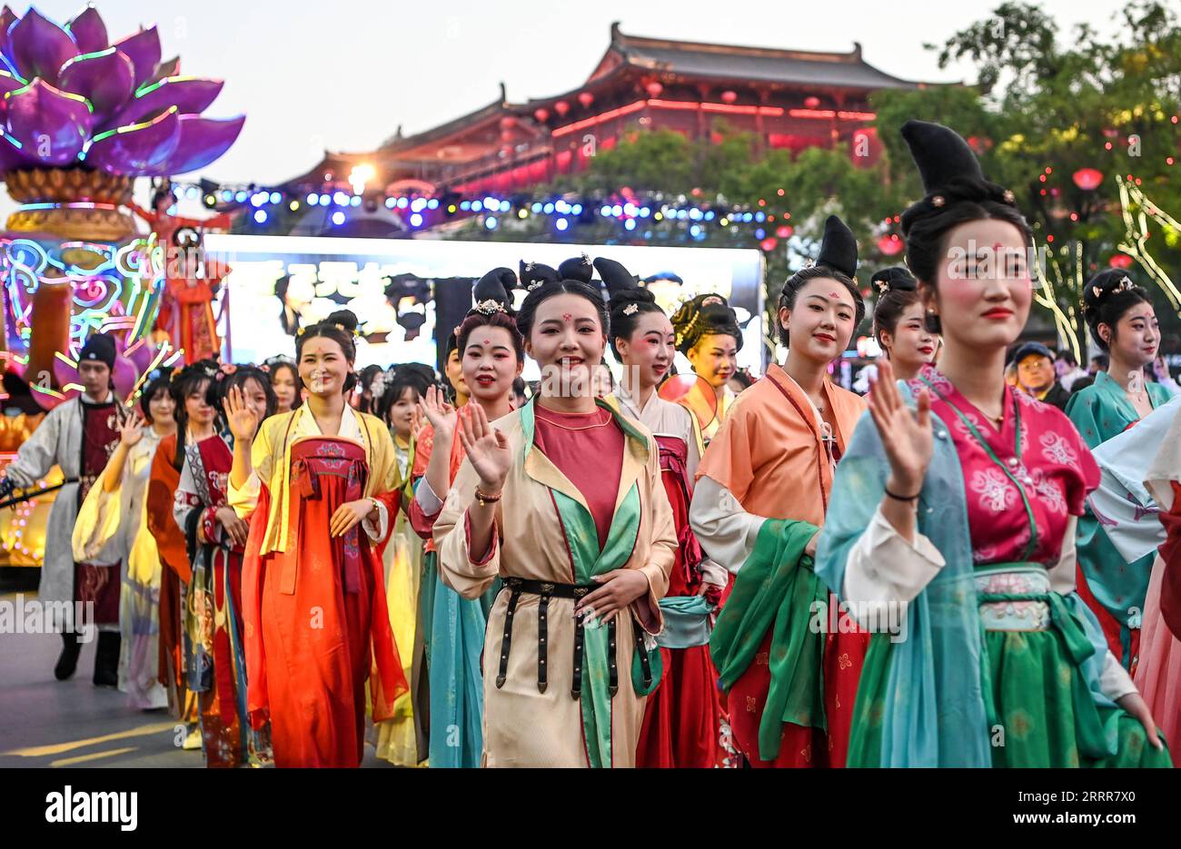 Grand tang dynasty everbright city hi-res stock photography and images ...