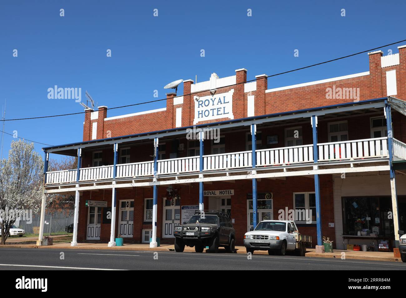 Dunedoo hotel hi-res stock photography and images - Alamy