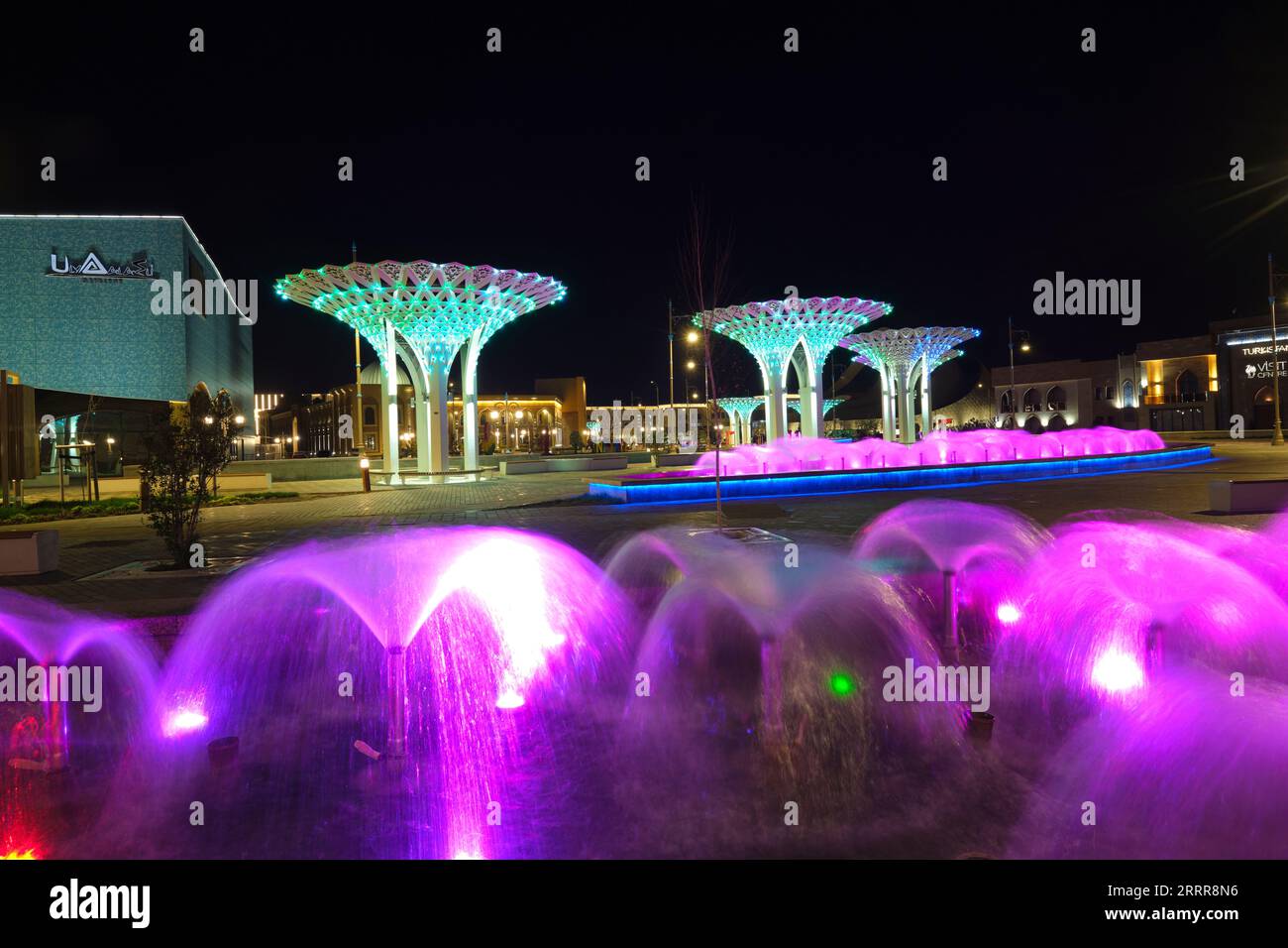Purple lighting in mall hi-res stock photography and images - Alamy