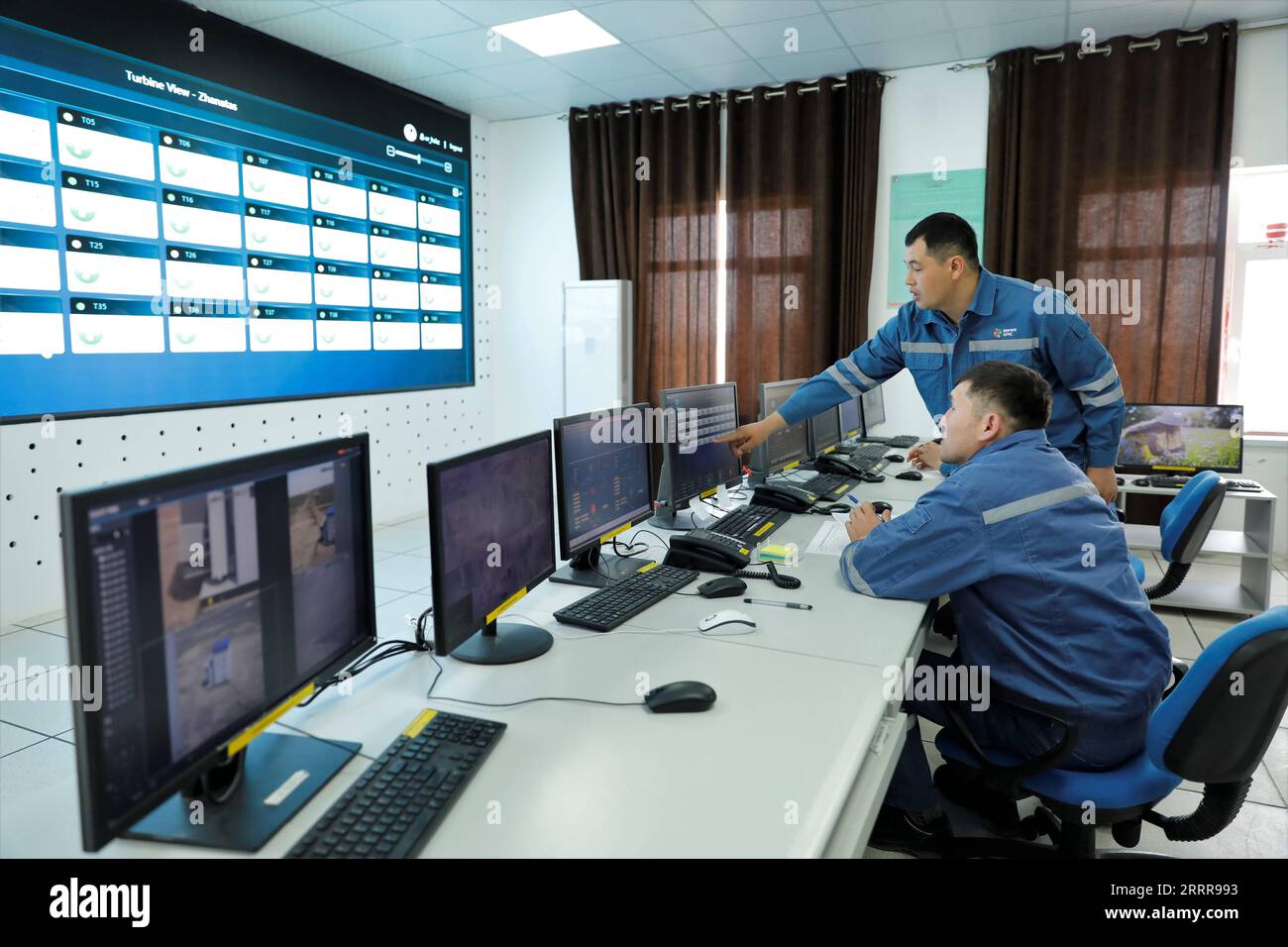 Wind farm control room hi-res stock photography and images - Alamy