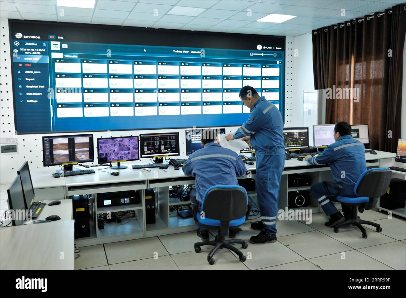 Wind farm control room hi-res stock photography and images - Alamy