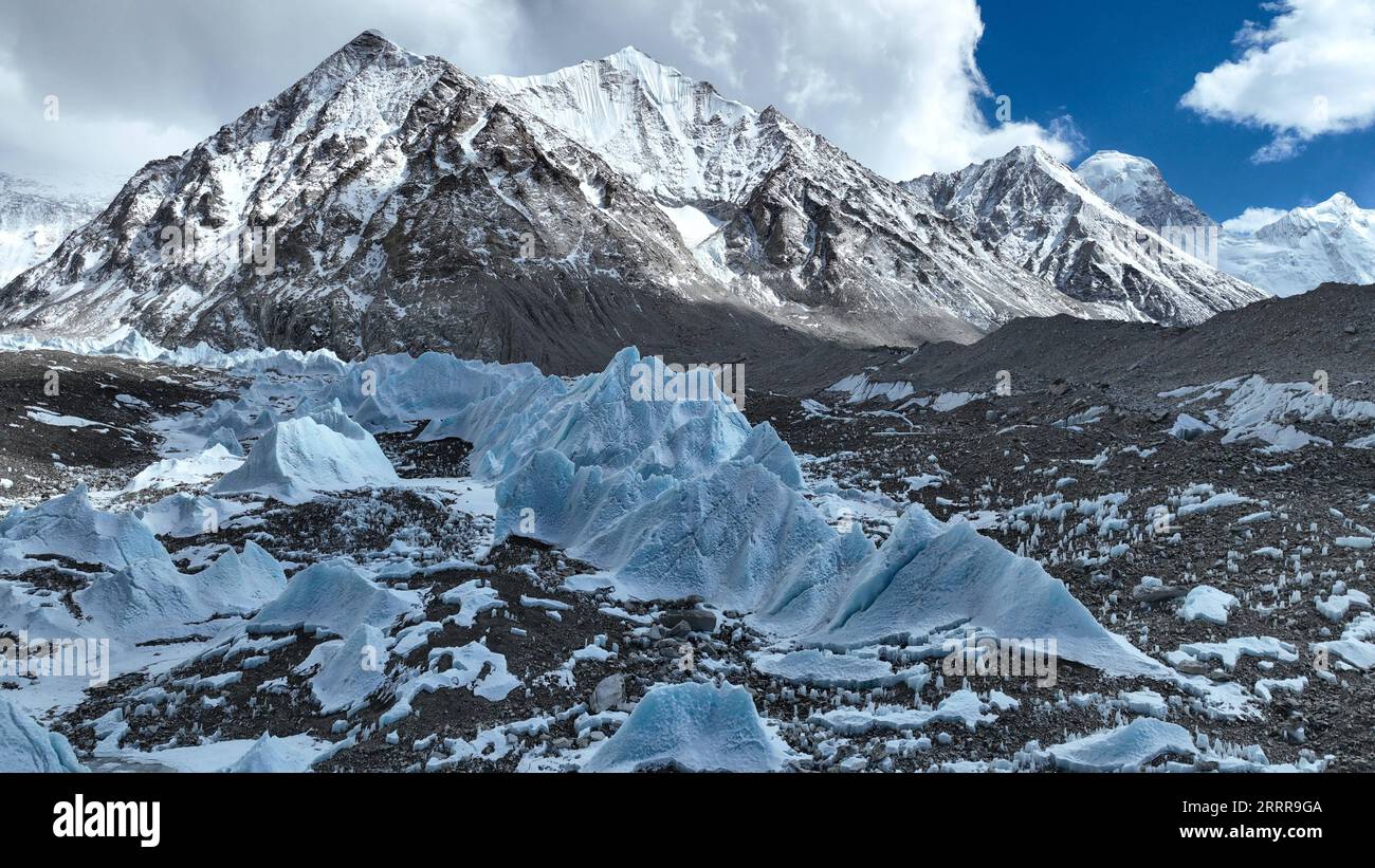 15 foot aerial hi-res stock photography and images - Alamy