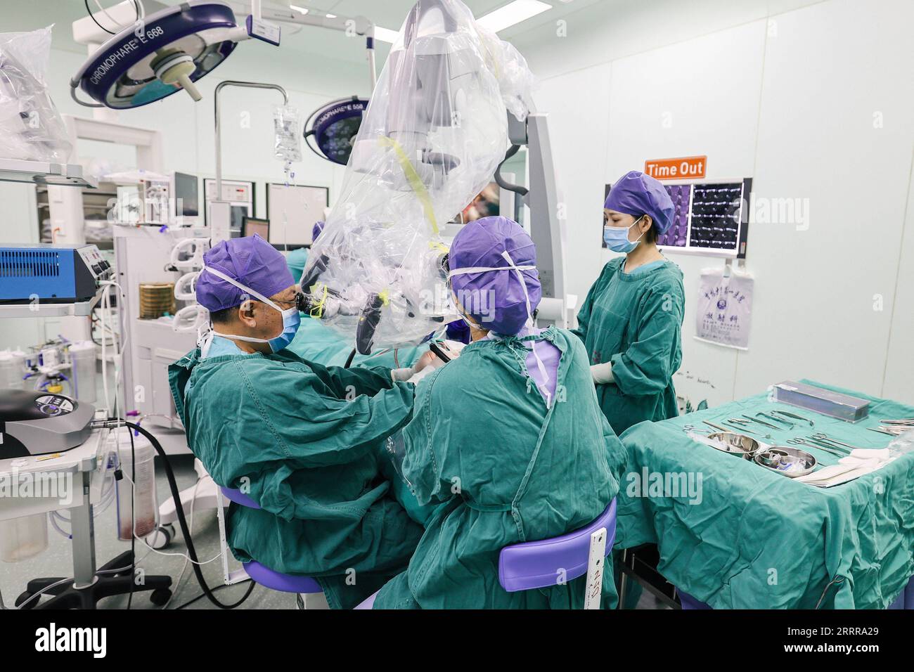 230518 -- CHANGCHUN, May 18, 2023 -- Du Bo 1st L, deputy director of ...