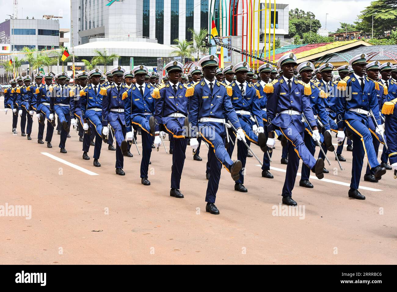 Cameroon army hi-res stock photography and images - Alamy