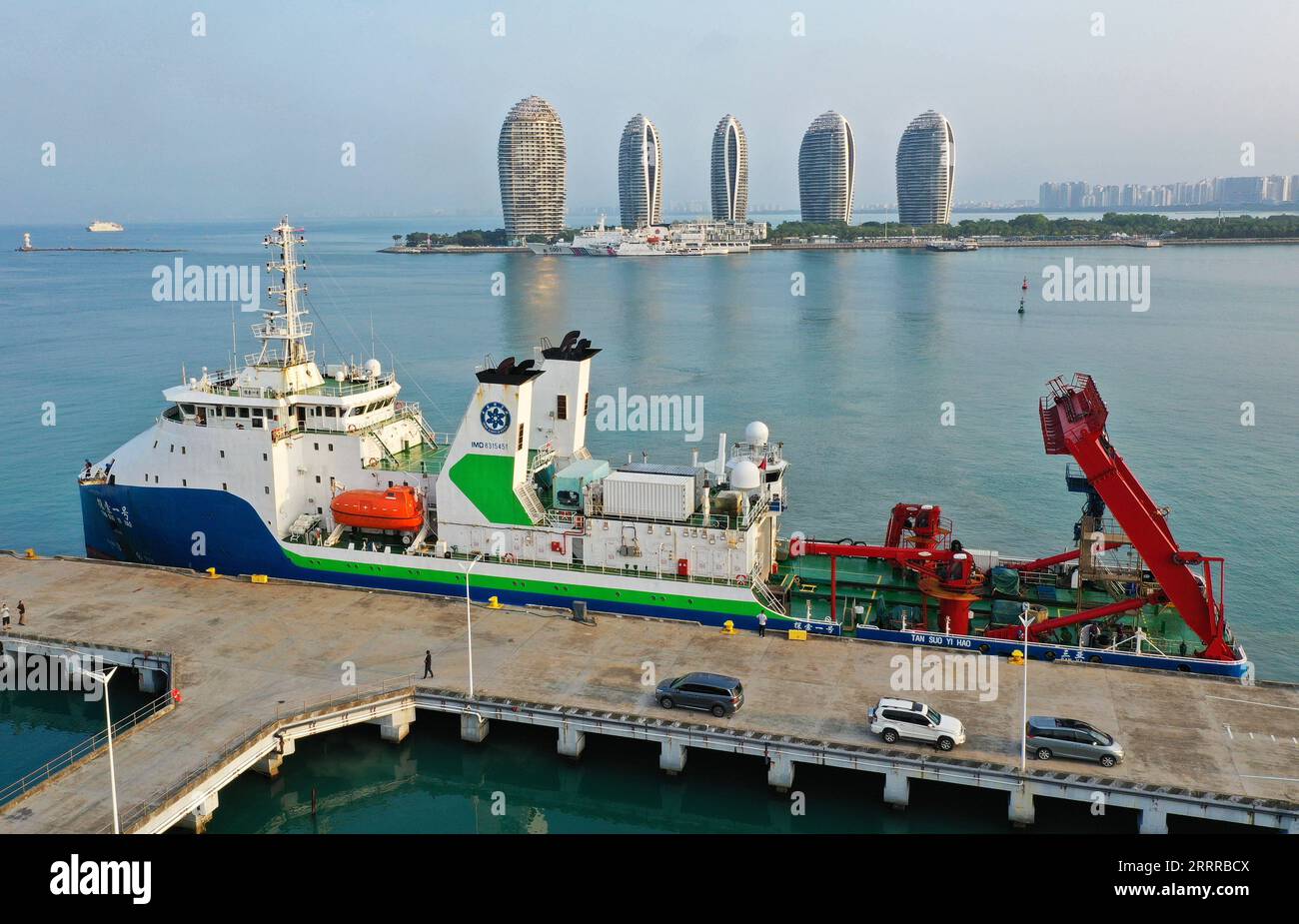 230521 -- SANYA, May 21, 2023 -- China s scientific research ship ...