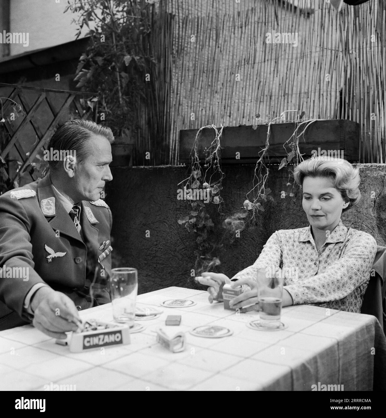 Nachts wenn der Teufel kam, Spielfilm, Deutschland 1957, Regie: Robert ...