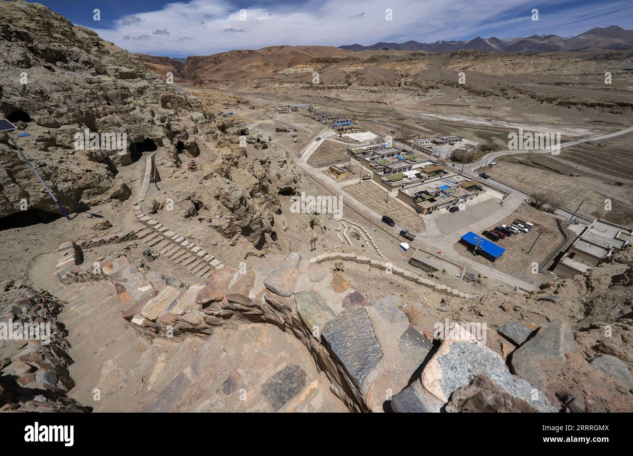China tibet zanda cultural hi-res stock photography and images - Alamy