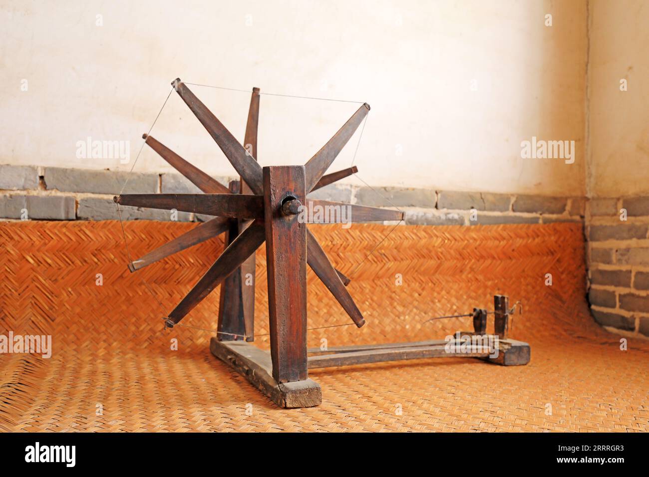 Spinning equipment hi-res stock photography and images - Alamy