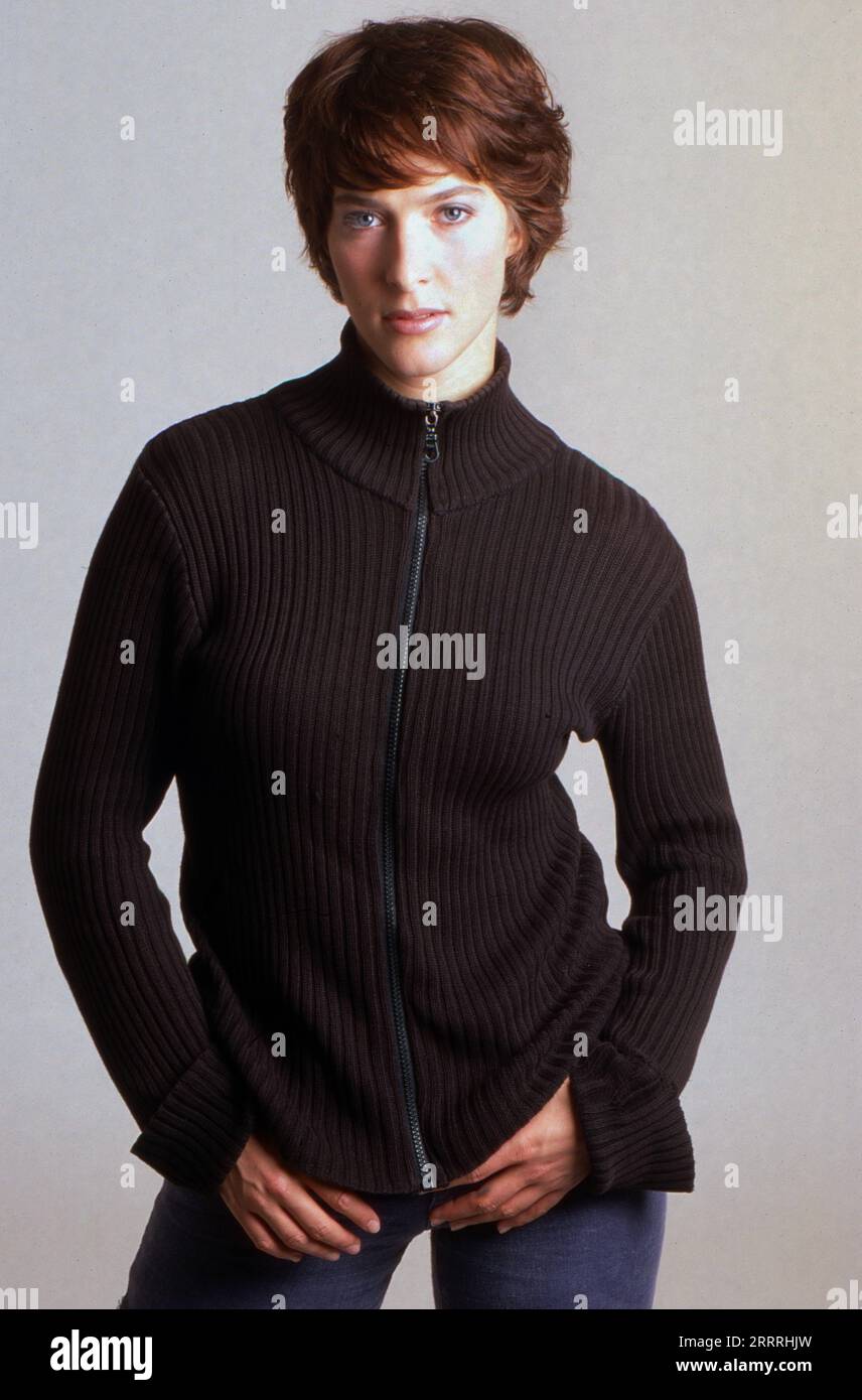 Margrit Sartorius, deutsche Schauspielerin, in einem schwarzen Troyer ...