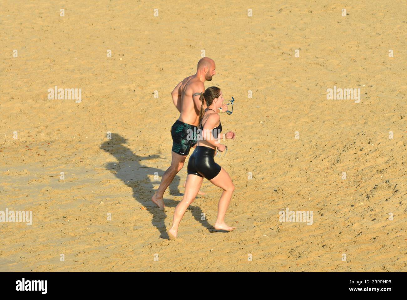 Beach heatwave 2023 hi-res stock photography and images - Alamy