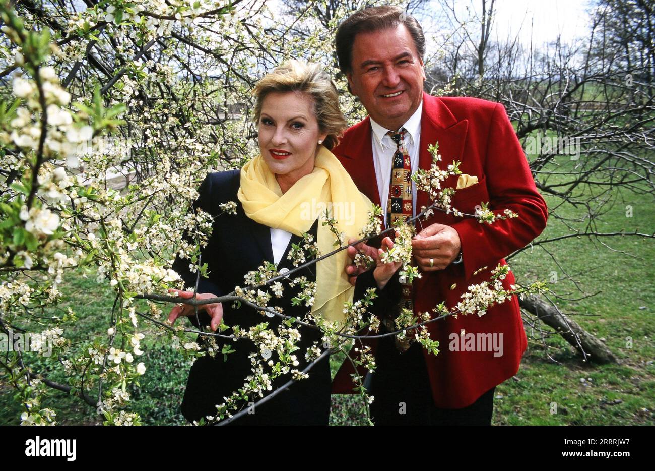 Petra Kusch-Lück, und Ehemann Roland Neudert, Schlagersänger, zuhause ...