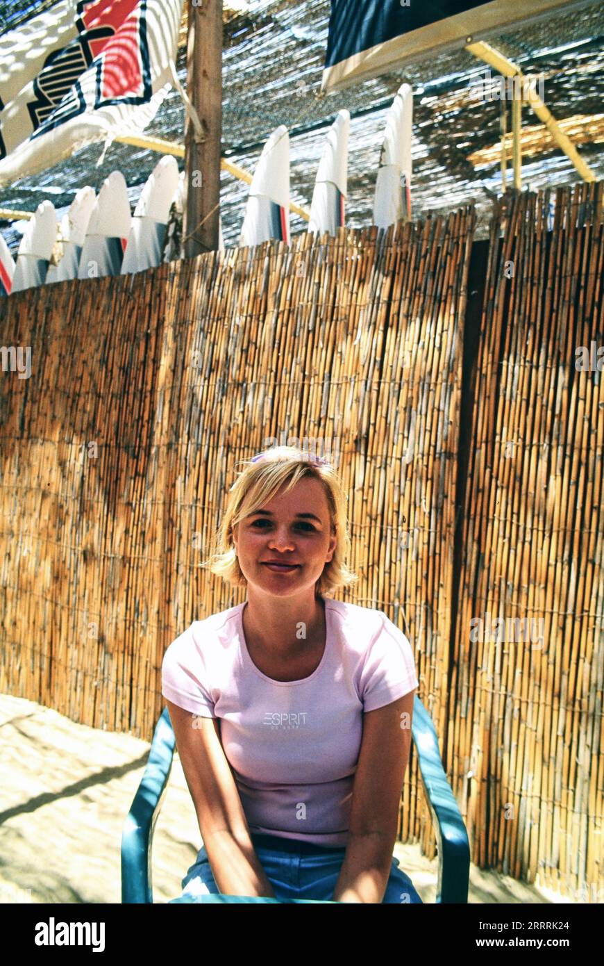 Simone Christ, deutsche Musikerin und Sängerin, im Urlaub auf der Insel ...